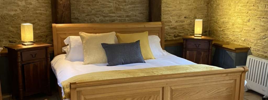 The Red Lion Cricklade – pub, restaurant and inn with online booking
